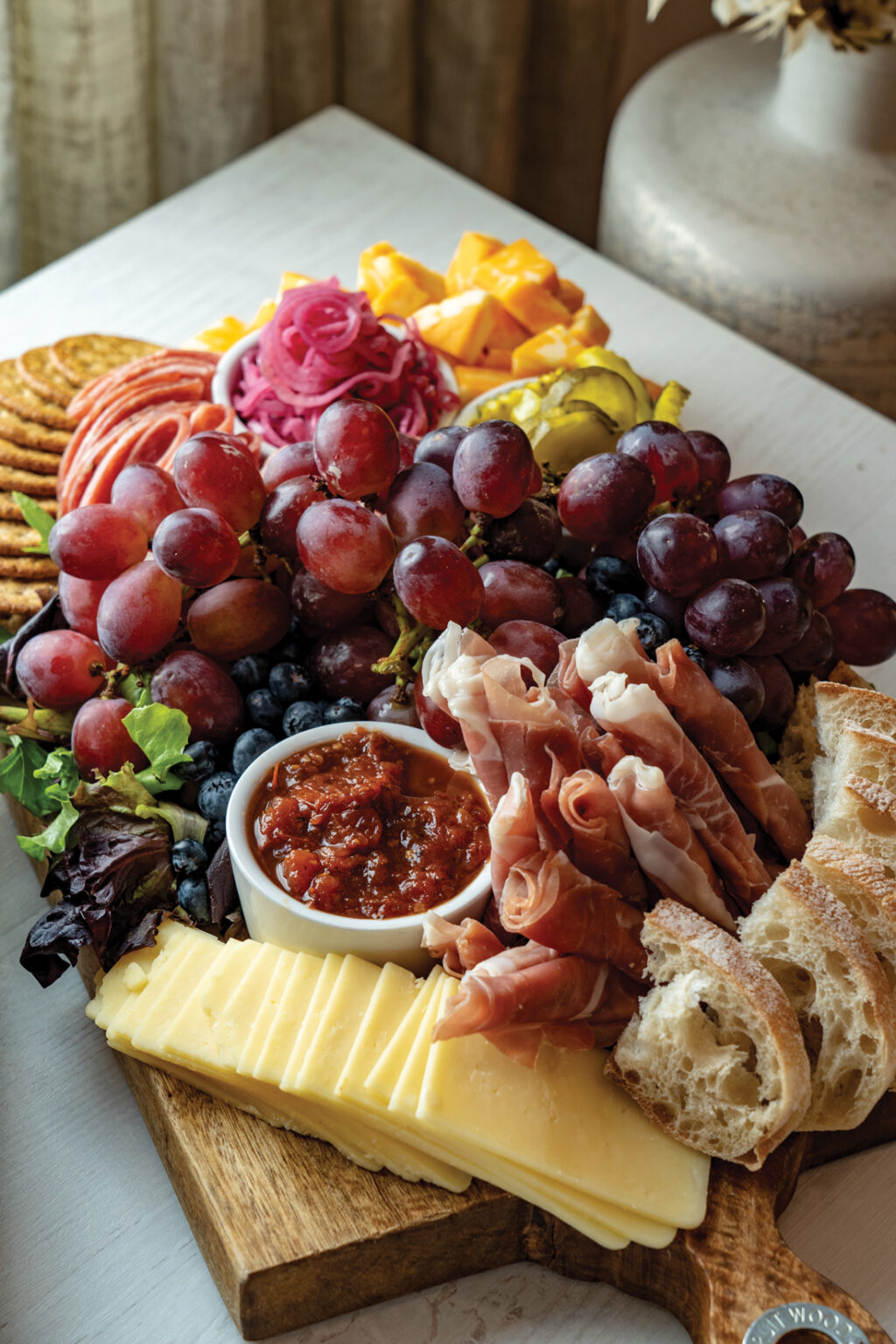 Agapē Café & Grille: Dining & Shopping Under One Roof