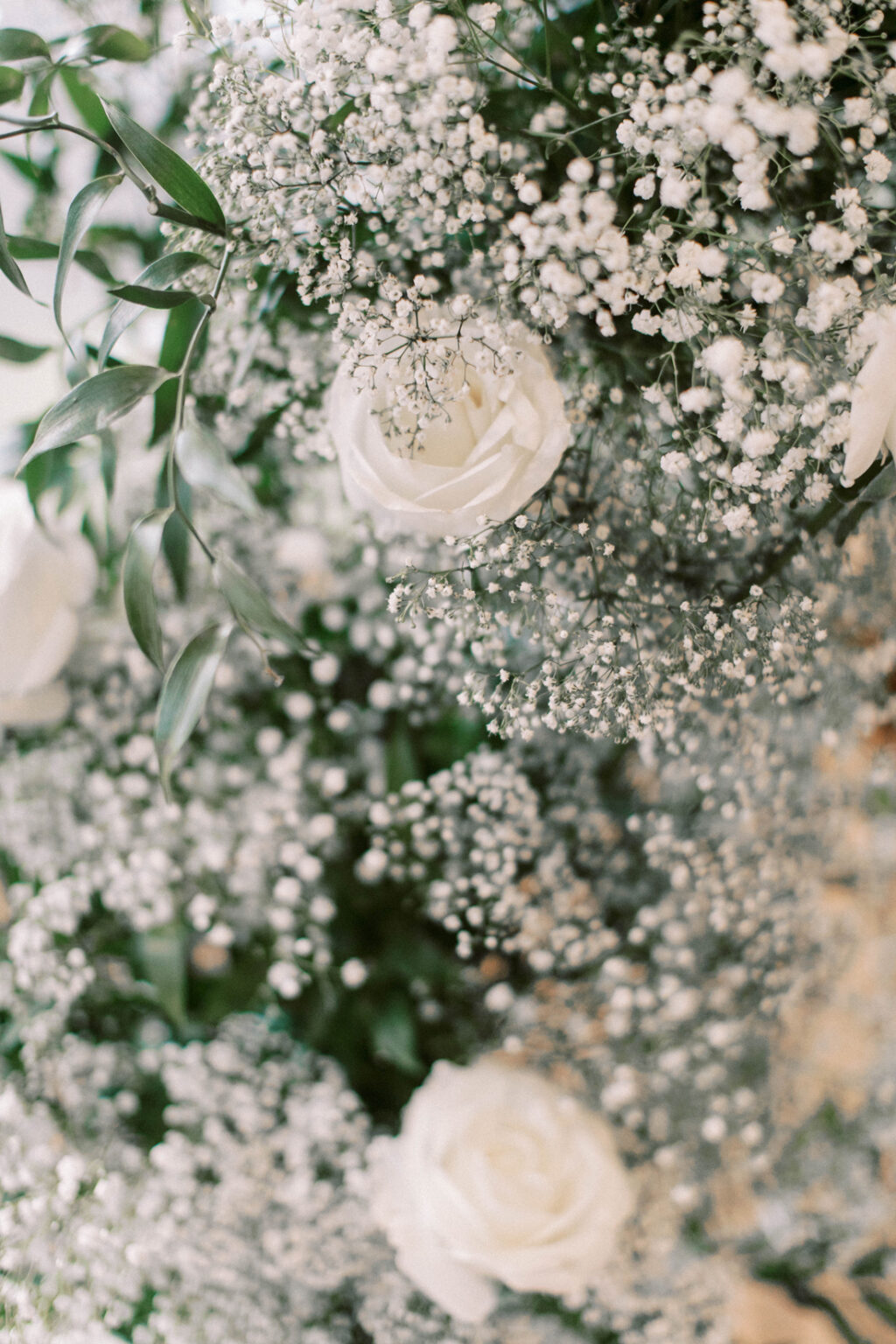 Hailey Hildenbrand and L.J. Benet: A Dazzling Winter Wedding ...